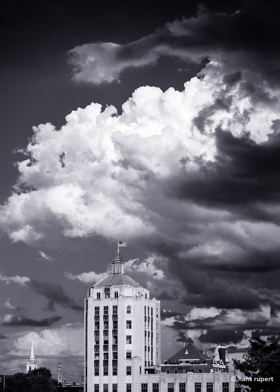 Rockford Register Star News Tower - noir | the decisive light